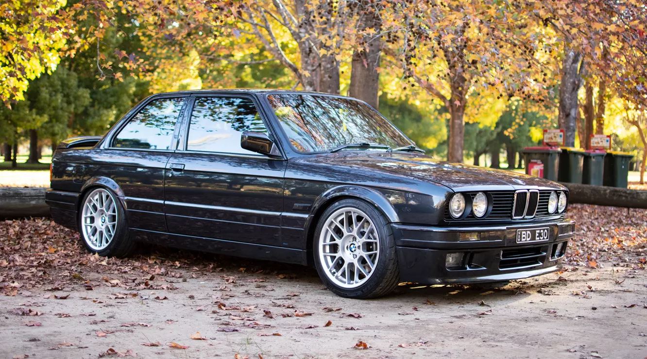 BMW E30 Facelift Euro Smoke Tail Lights – Unique Style Racing